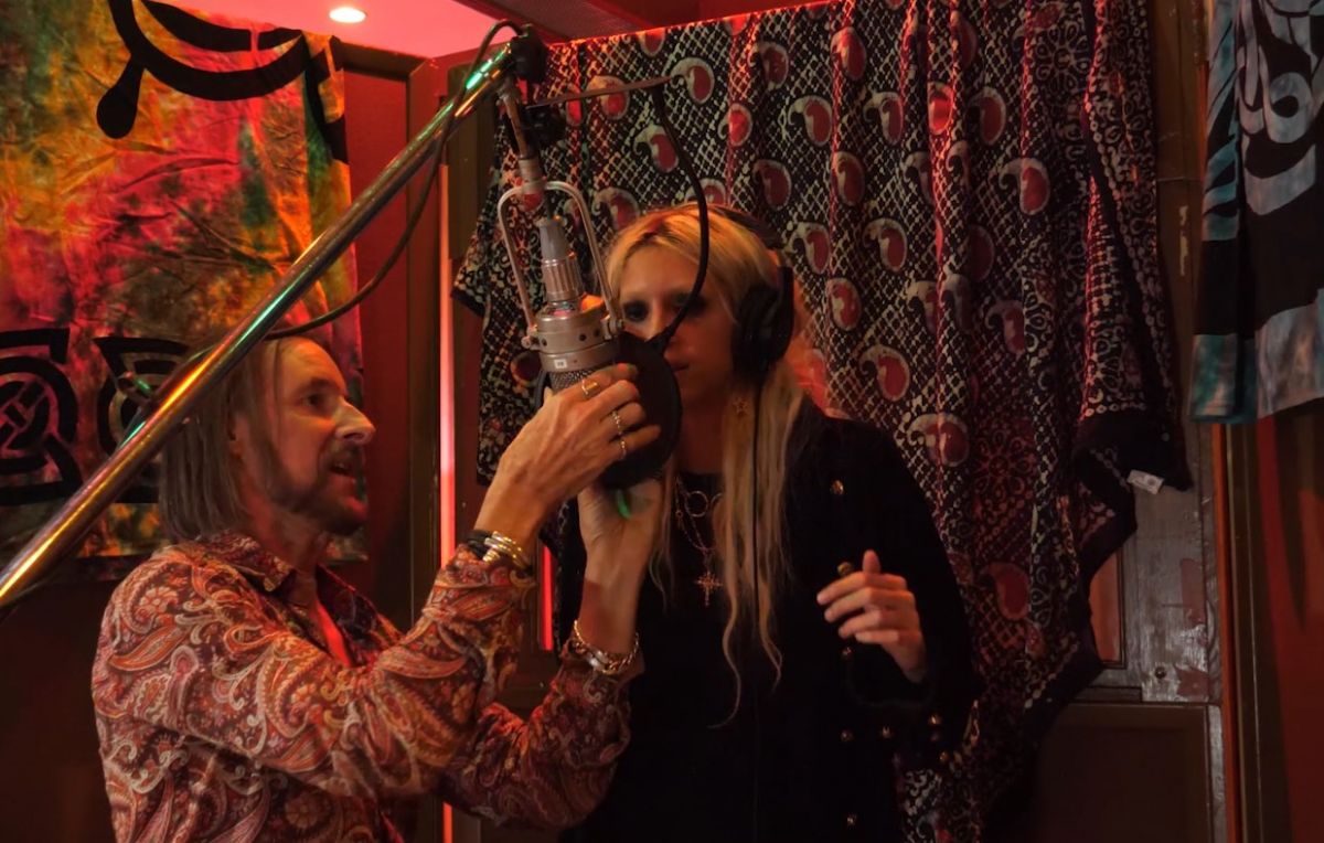 Recording & Mixing Glam Punk with Nick Launay - Pro Mix Academy