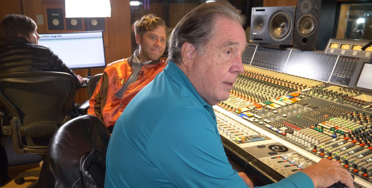 Recording & Mixing In The Style Of Fleetwood Mac - Pro Mix Academy