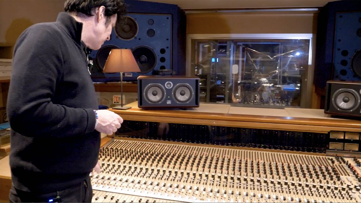 Rockfield Studios Masterclass with Warren Huart - Pro Mix Academy